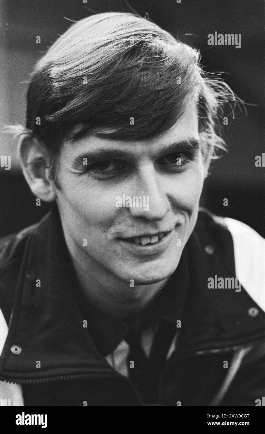 Sarah Louk's Instagram, Twitter & Facebook on IDCrawl