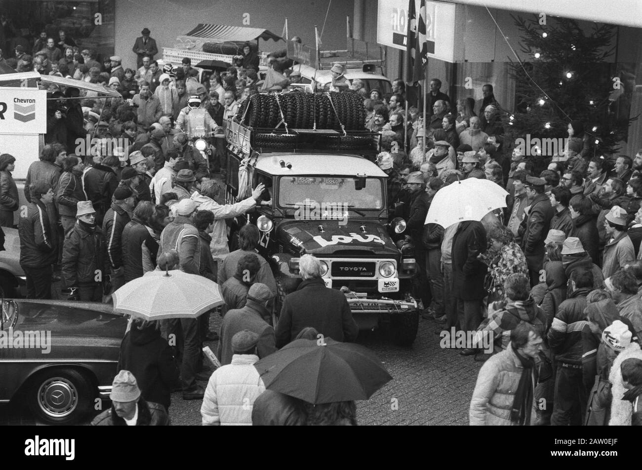 Amsterdam paris dakar rally started hi-res stock photography and images ...