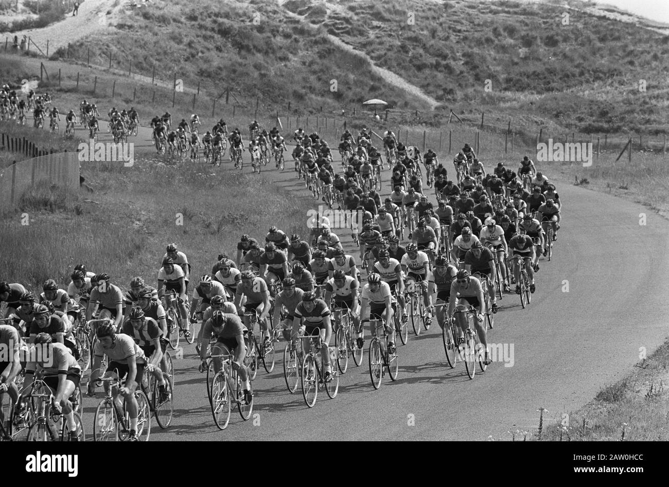 Dutch Championship Cycling for Novices. The platoon in action at ...