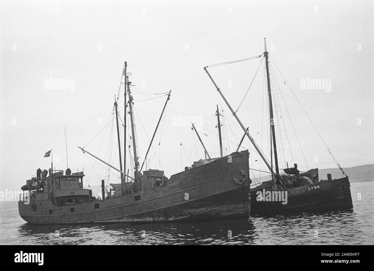 Merchant ship world war ii Black and White Stock Photos & Images - Alamy