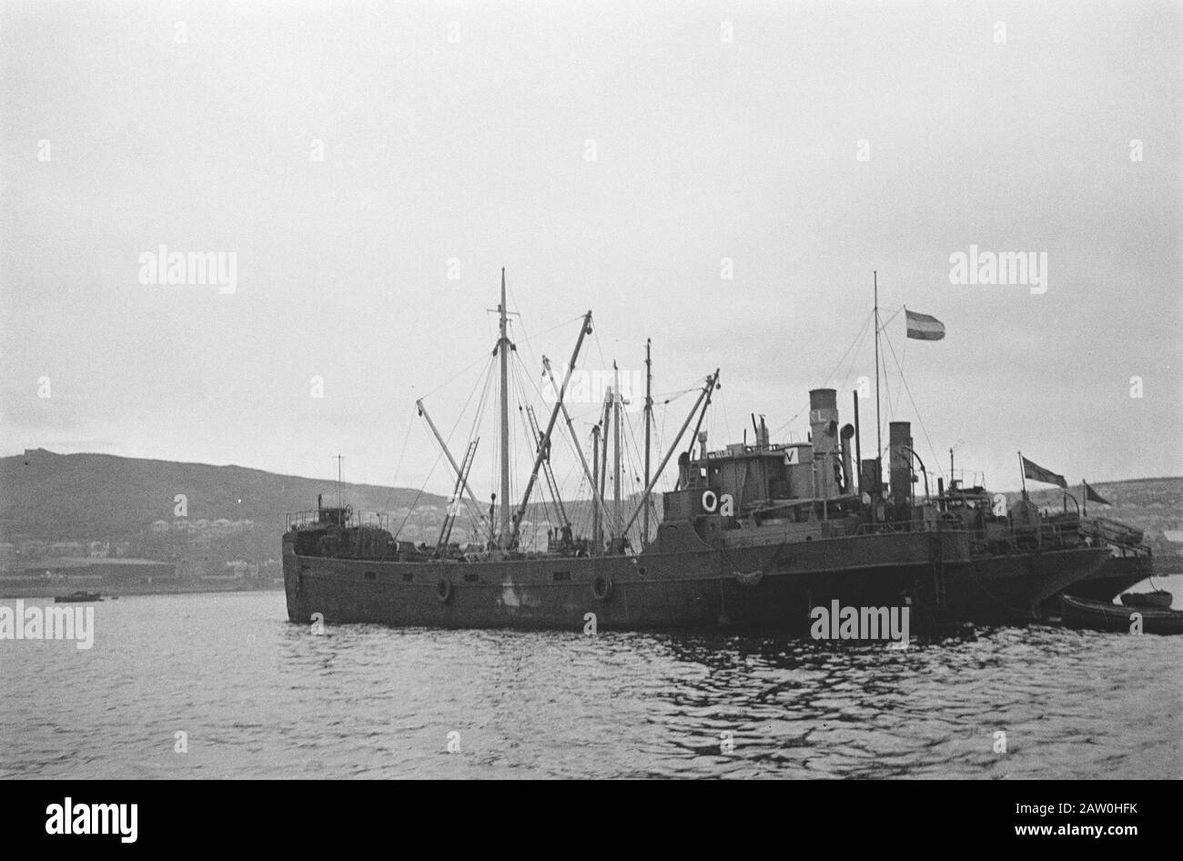 Merchant ship world war ii Black and White Stock Photos & Images - Alamy