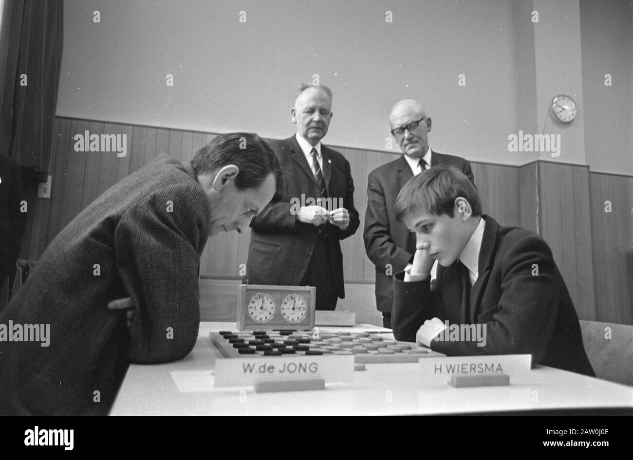 Dutch damkampioenschappen 1967, party between Harm Wiersma (r) and W ...