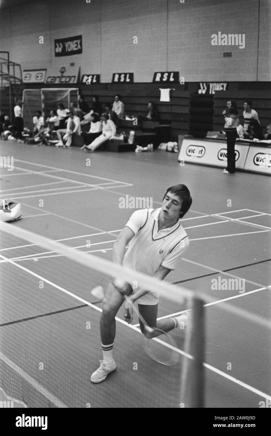 Dutch badminton championships (Utrecht); Knight (Dutch champion) in ...