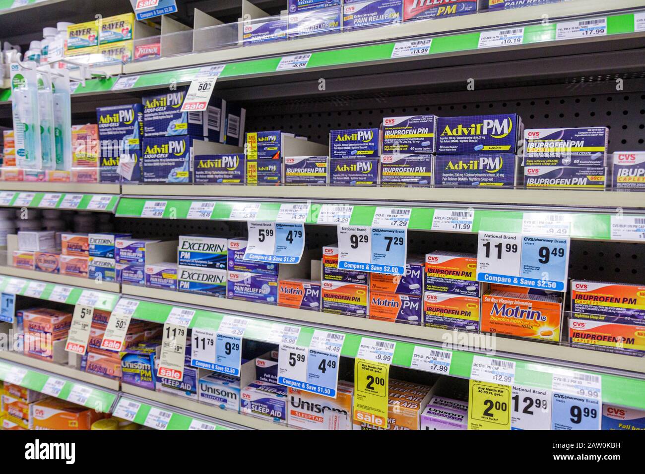 Cvs shelves hi-res stock photography and images - Alamy