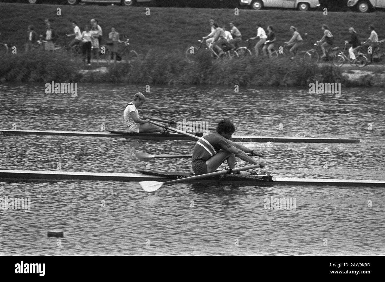 Dutch rowing championships at the Bosbaan; finish skiffeurs, champion ...