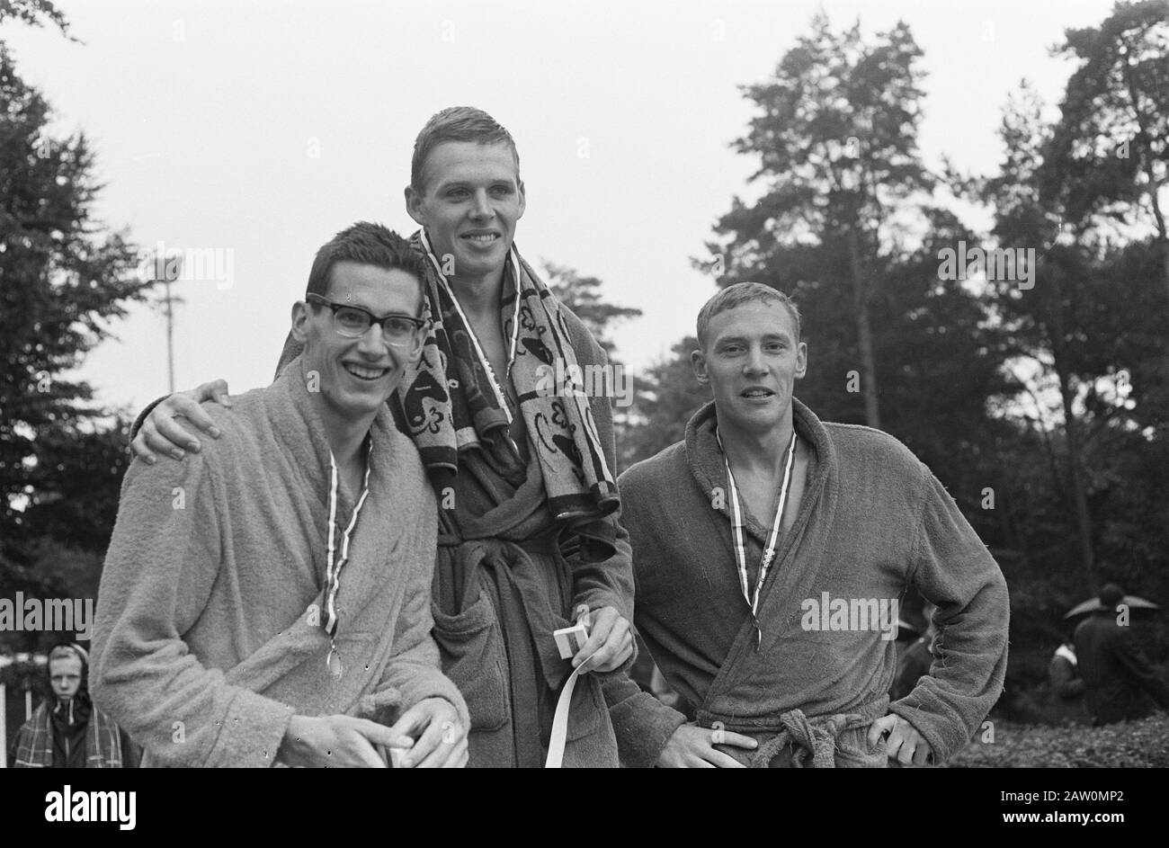 Three gold medals hi-res stock photography and images - Alamy