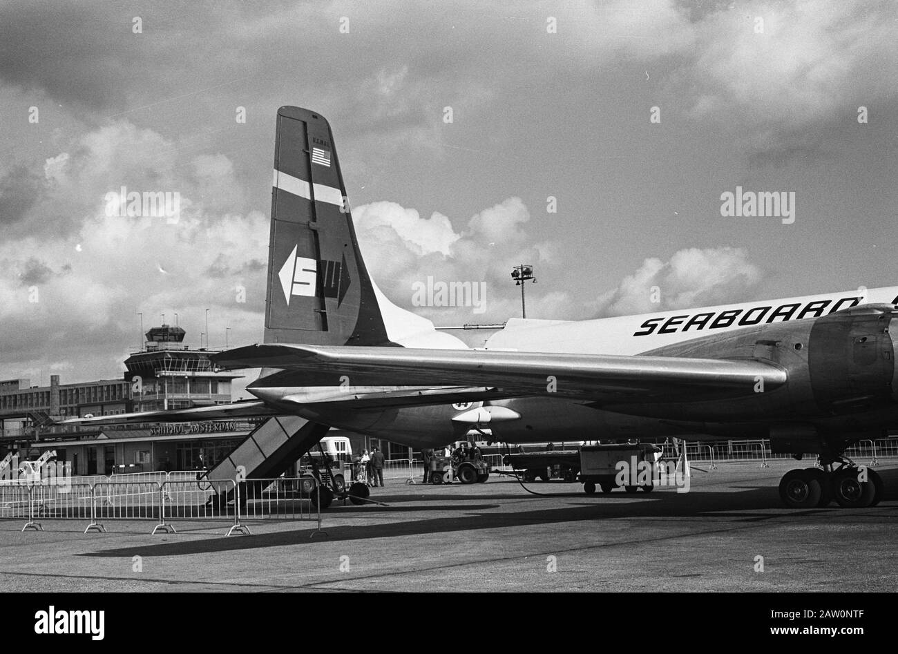 New Type Cargo Plane Called Space Craft D Seaboard World Airlines Date new-type-cargo-plane-called-space-craft-d-seaboard-world-airlines-date
