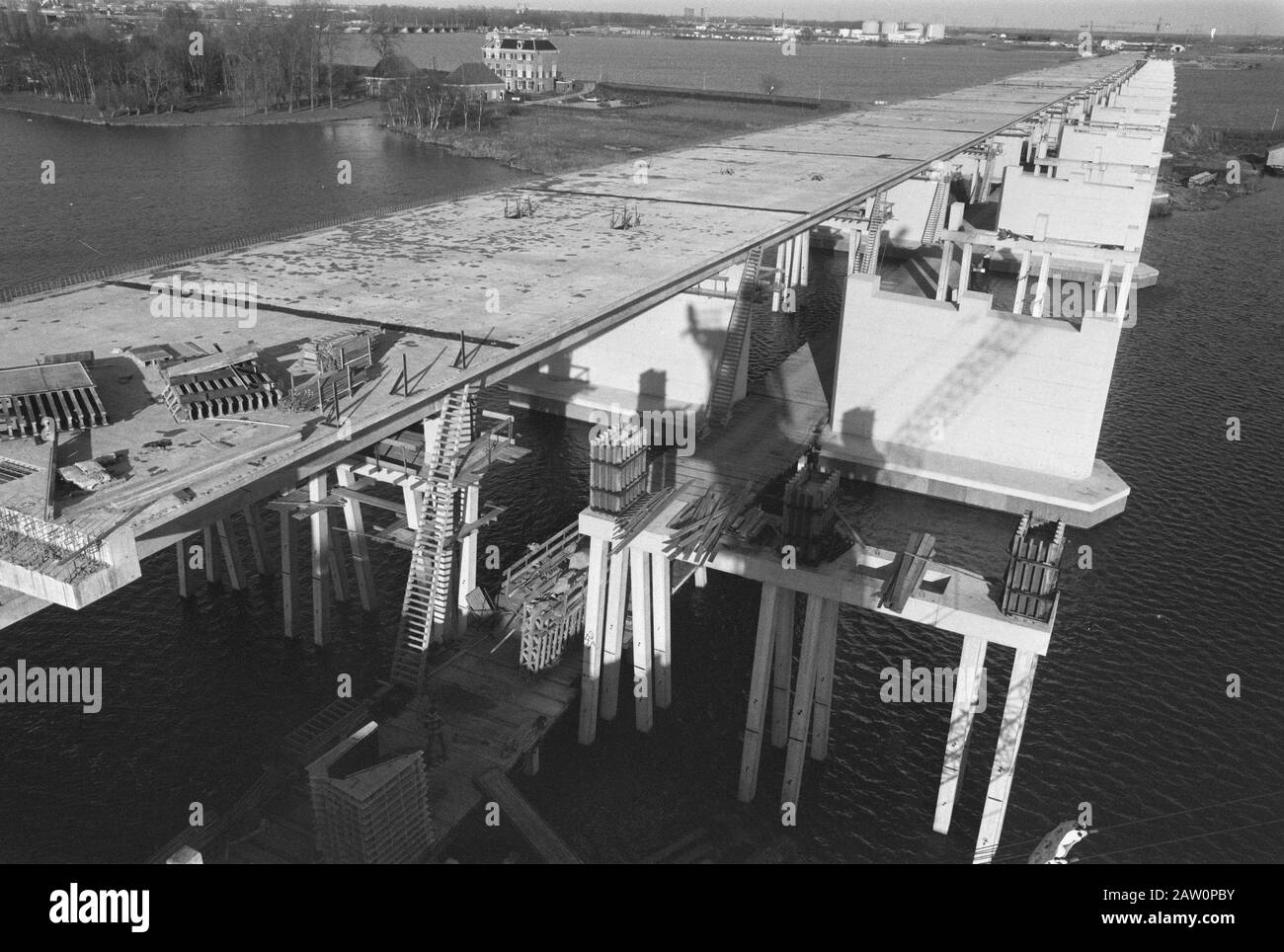 Amsterdam ring road overview bridge built hi-res stock photography and ...