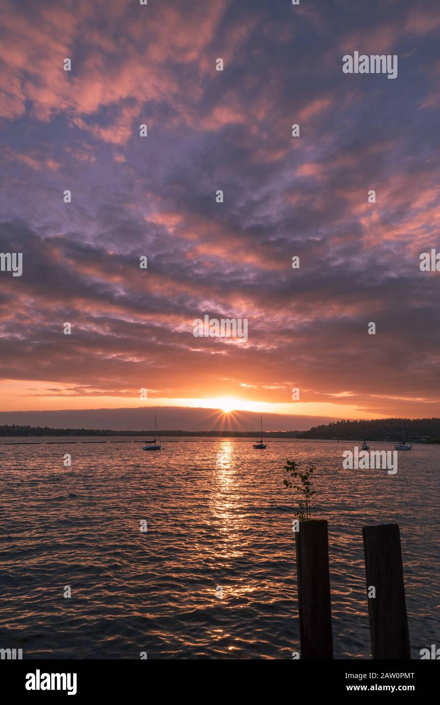 Sunset at Gene Coulon Memorial Beach Park, Renton Washington Stock ...