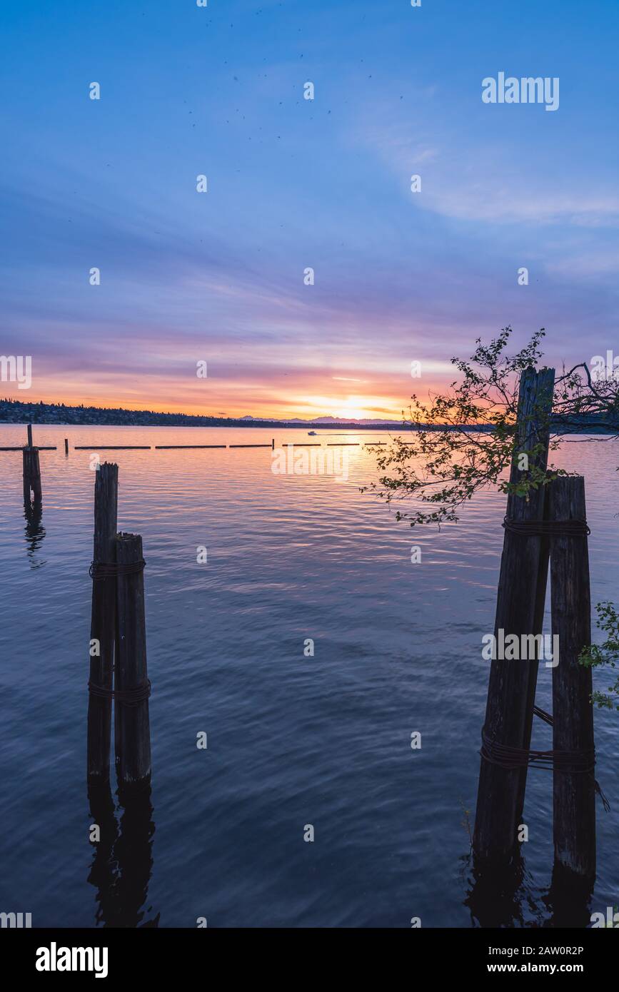 Sunset at Gene Coulon Memorial Beach Park, Renton Washington Stock ...