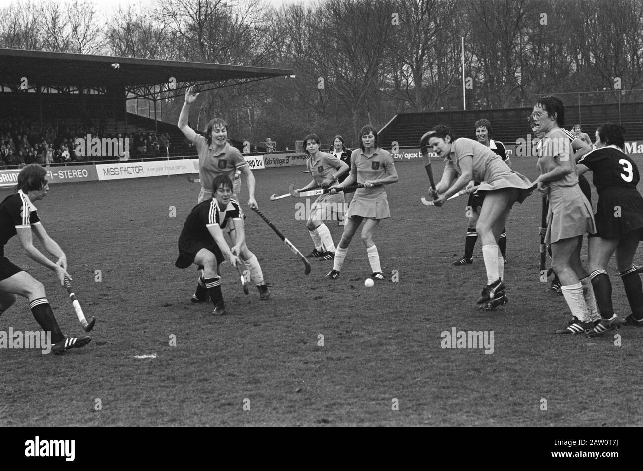 Shot edge on Black and White Stock Photos & Images - Alamy