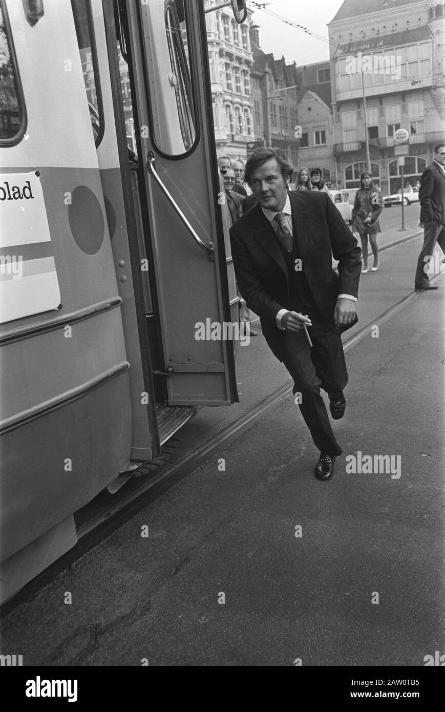 The Saint (Roger Moore), British film star Roger Moore in Amsterdam ...