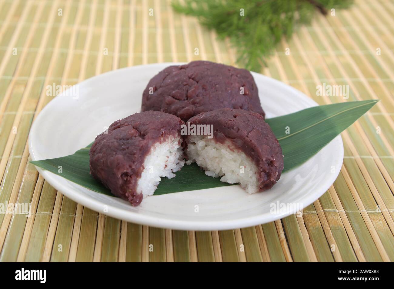Ohagi (Japanese rice cakes covered with soybean Stock Photo - Alamy