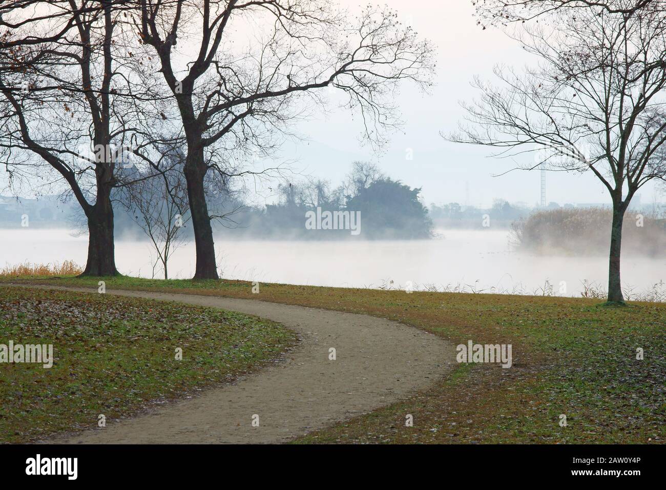 Suizenji park pond kumamoto kumamoto hi-res stock photography and ...