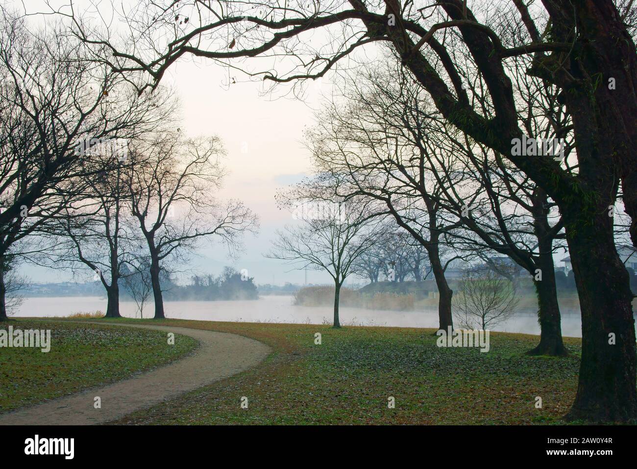 Suizenji park pond kumamoto kumamoto hi-res stock photography and ...