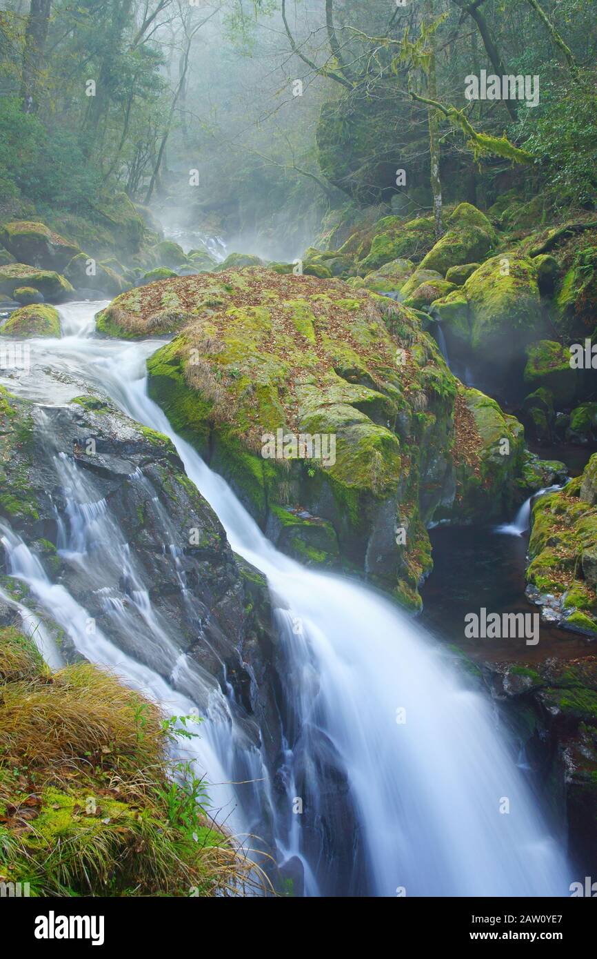 Tengu waterfall hi-res stock photography and images - Alamy