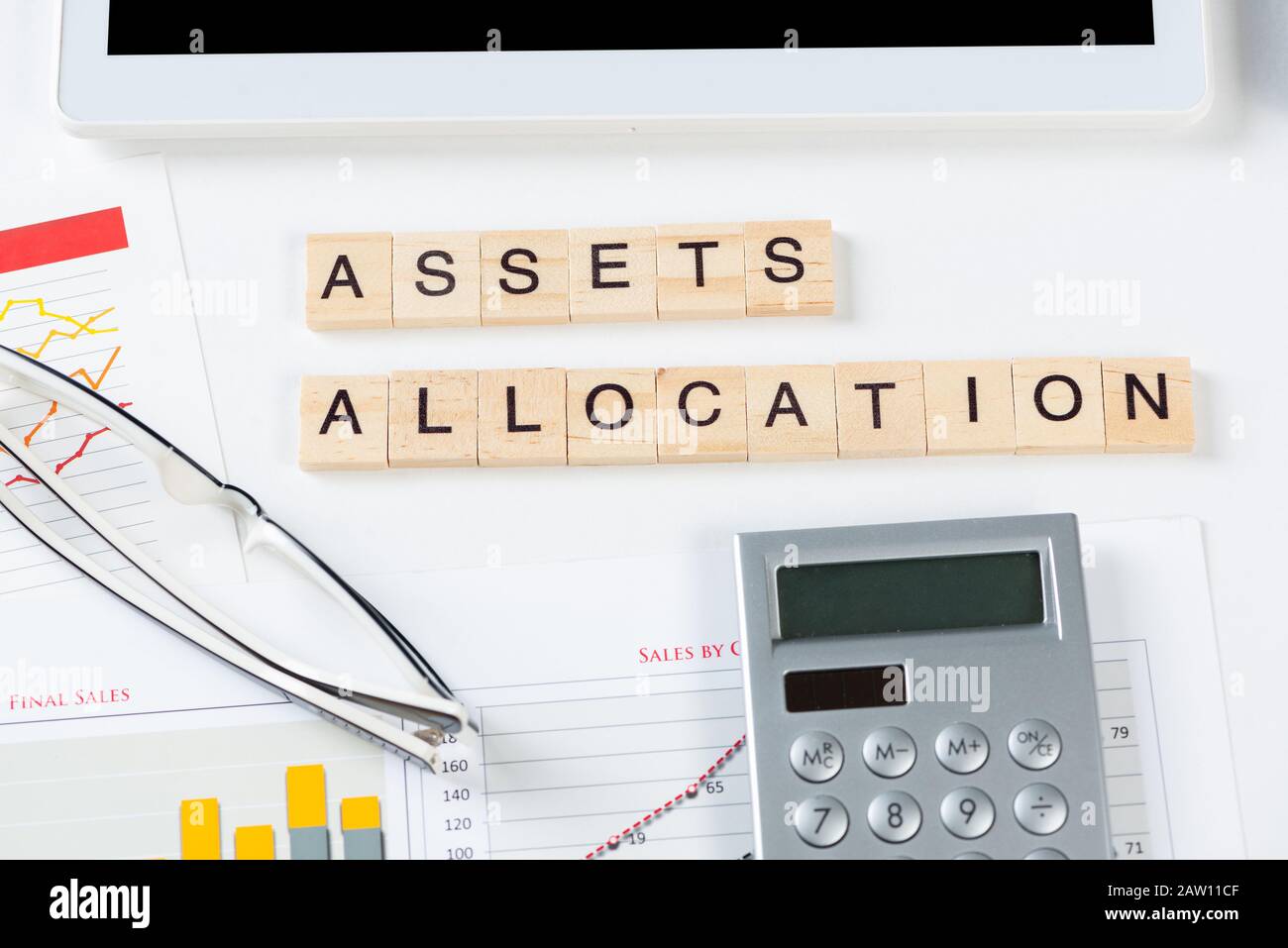 Asset distribution hi-res stock photography and images - Alamy