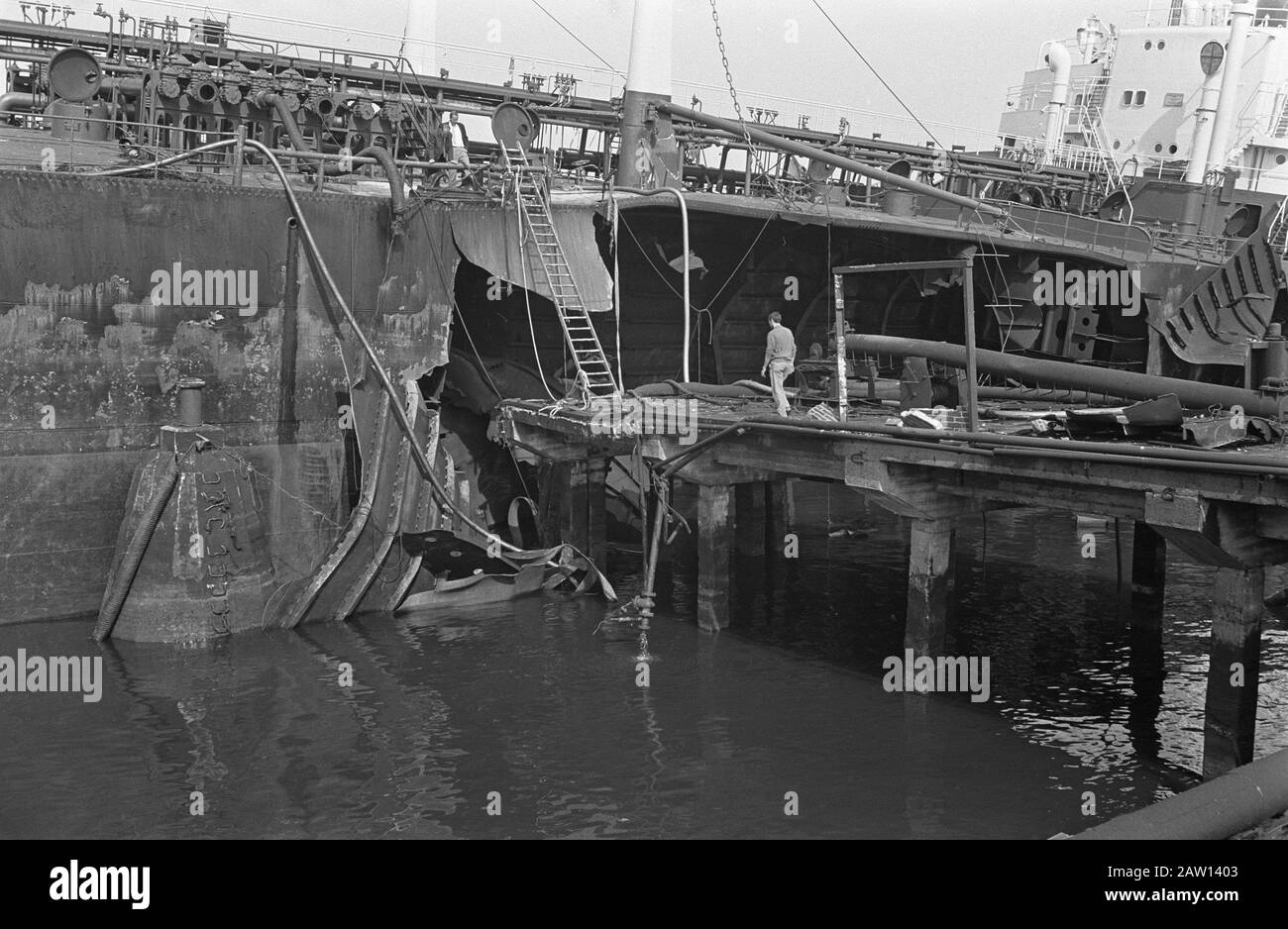 Blast Panamanian tanker Agua Clara in Schiedam. Ship Date: July 12 ...
