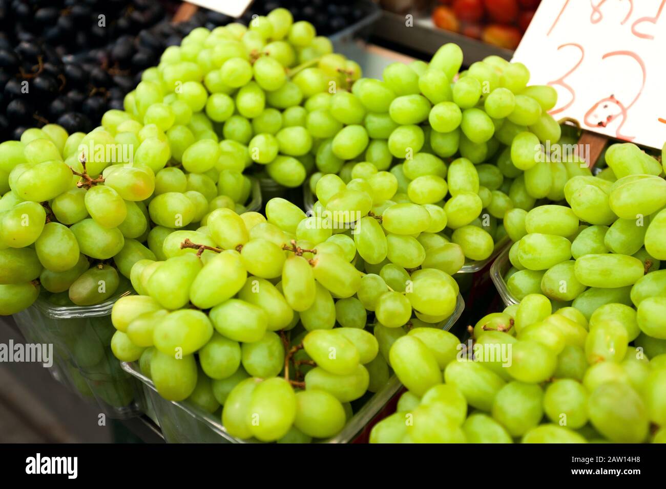 Green grape background Stock Photo - Alamy