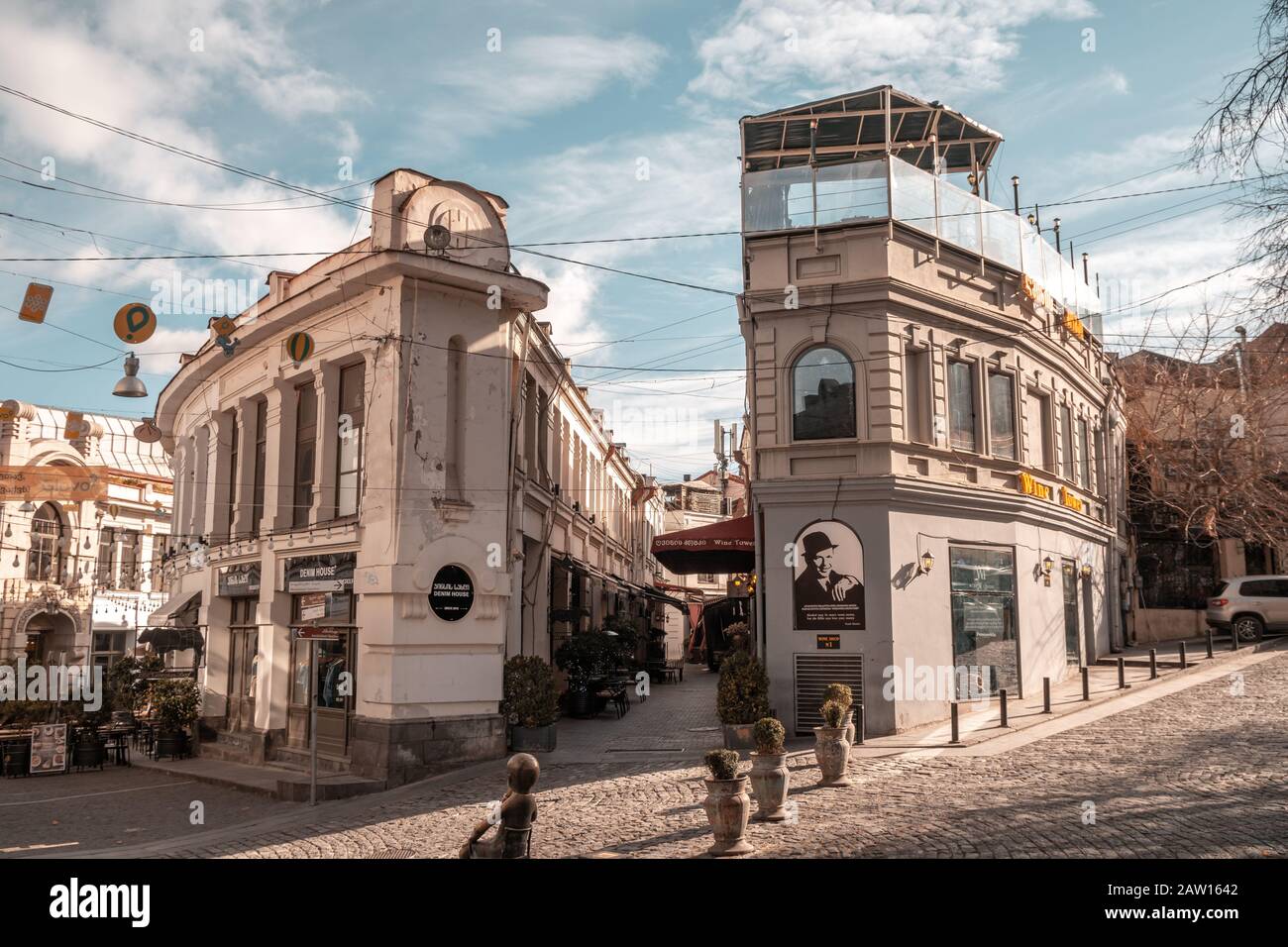 Sharden hi-res stock photography and images - Alamy