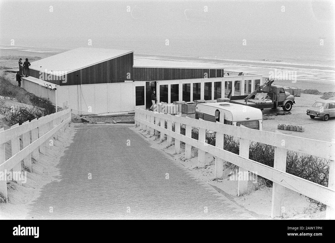 Construction beach clubs in hi-res stock photography and images - Alamy