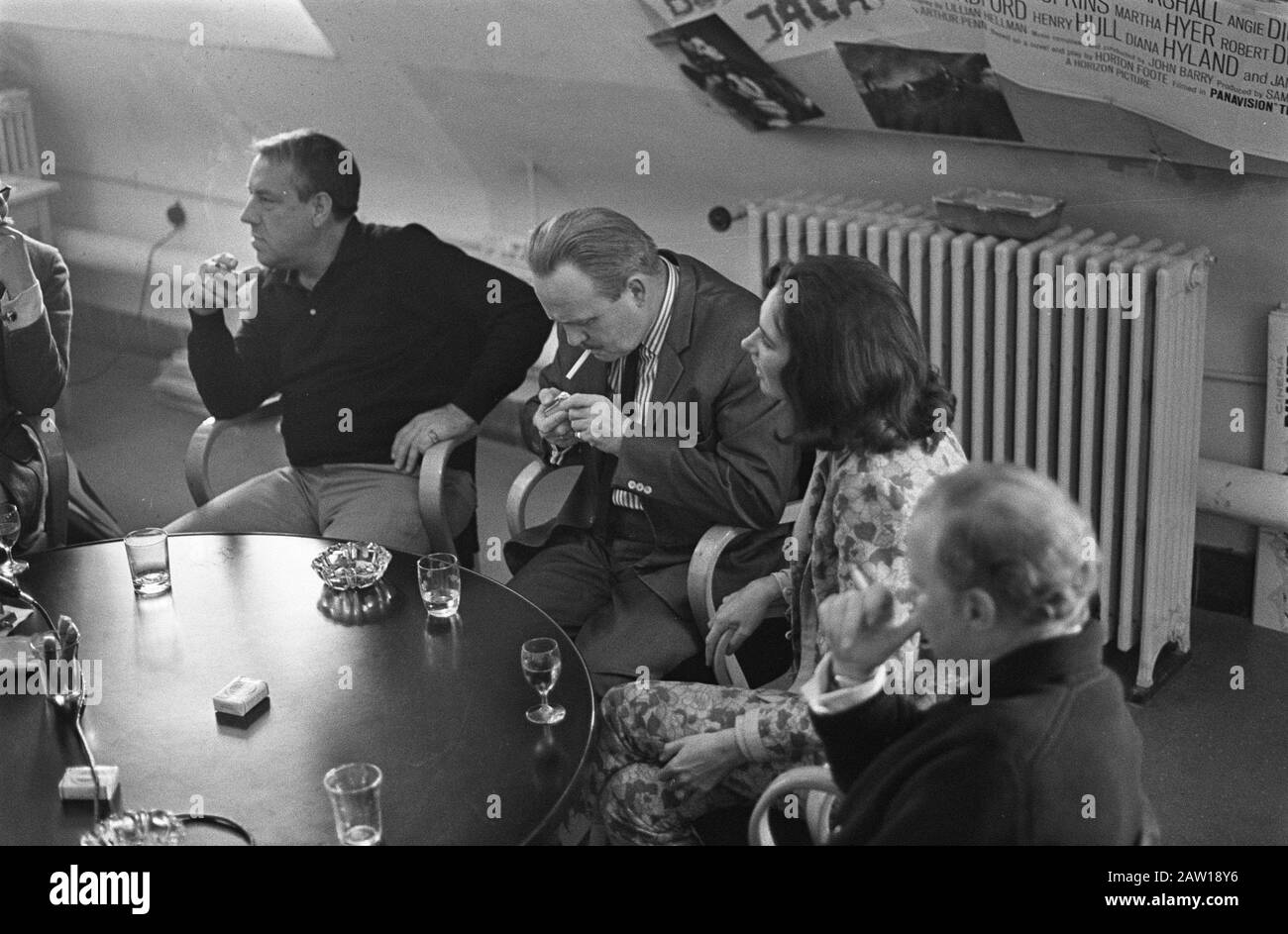 Number 10 ko van dijk Black and White Stock Photos & Images - Alamy