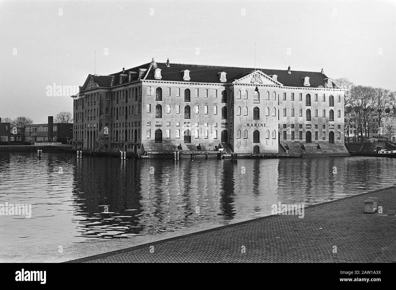 Mission Elsevier; The country's Clothing store in Oosterdok Amsterdam ...