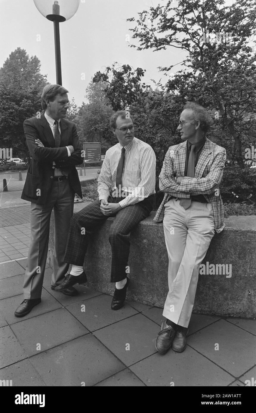 University houses Black and White Stock Photos & Images - Alamy