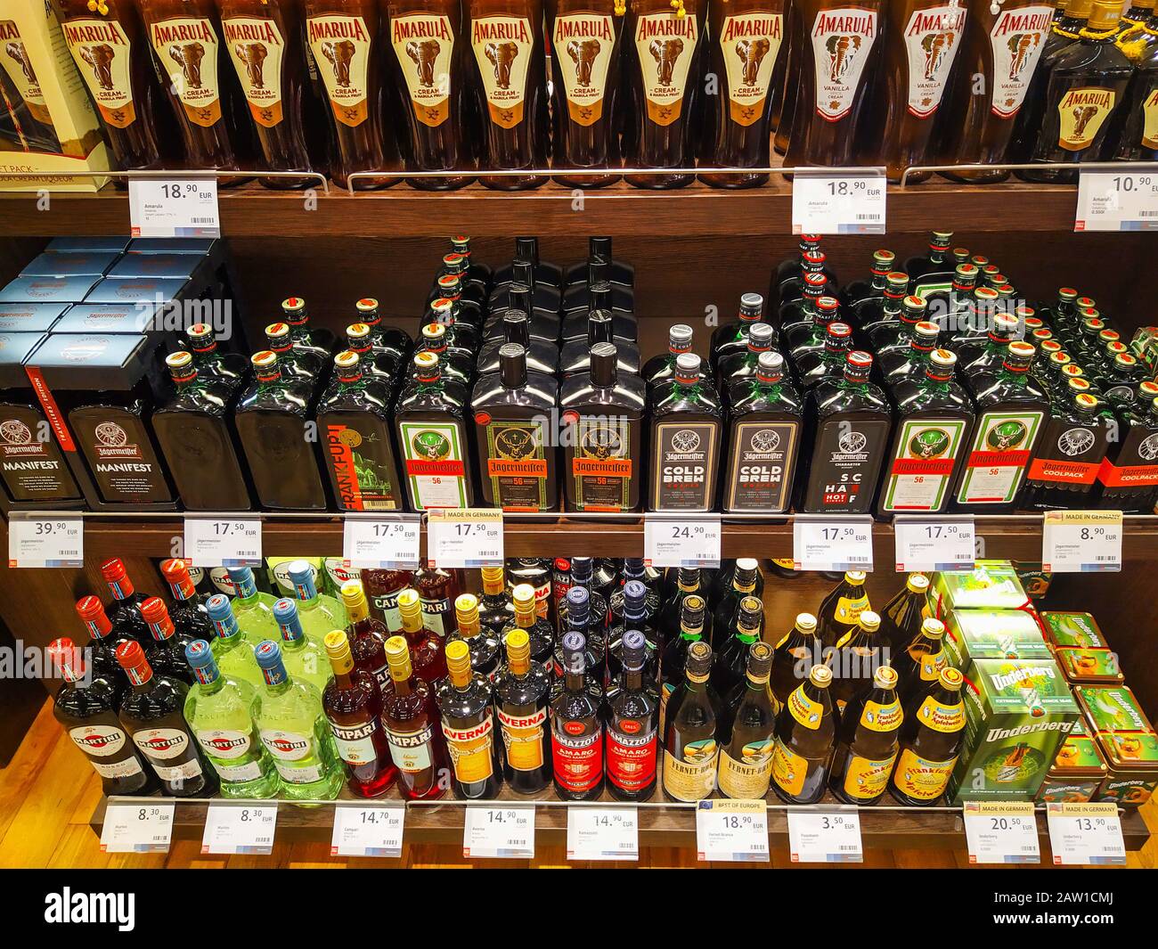Alcohol brands hi-res stock photography and images - Alamy