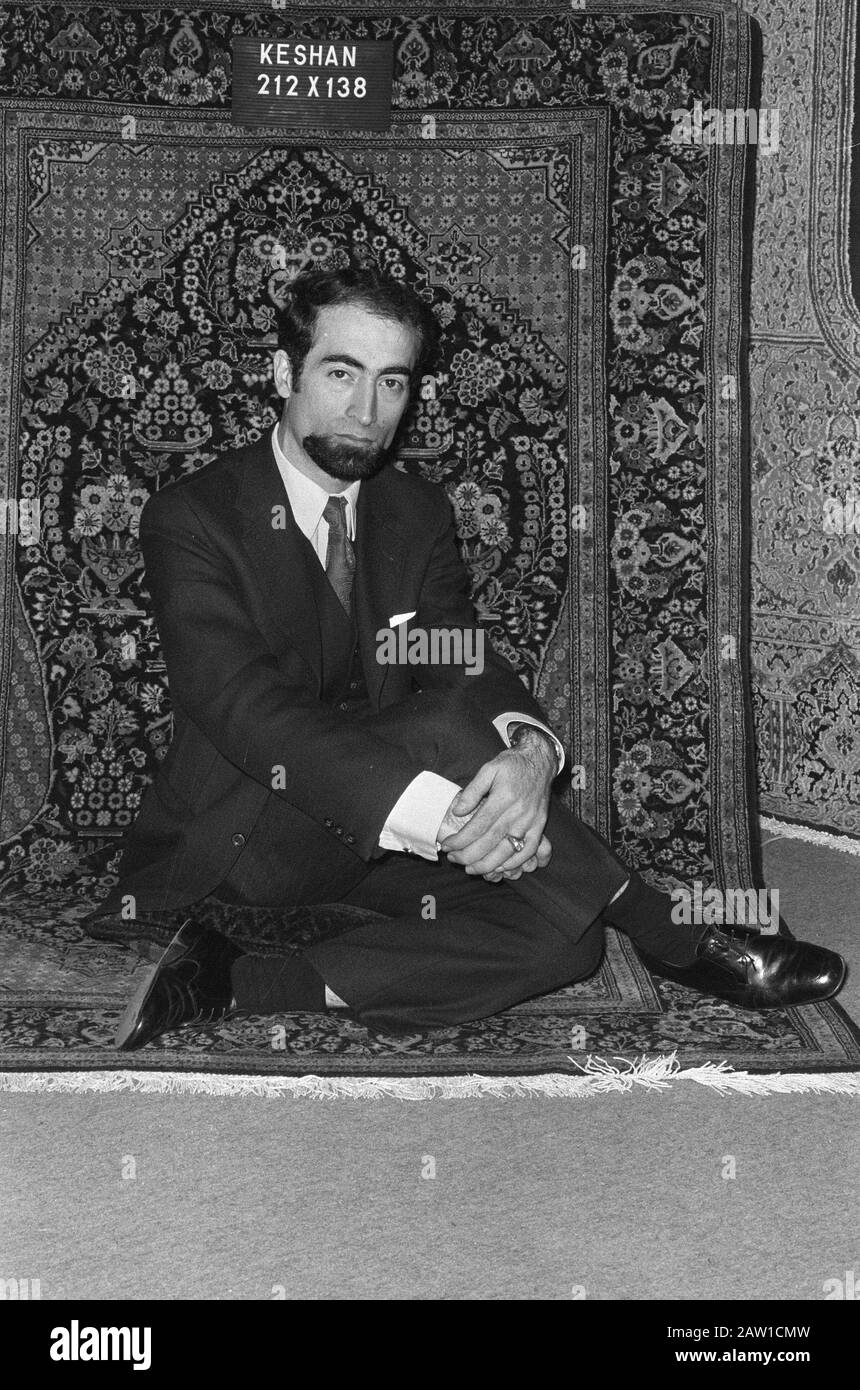 Persian merchant hi-res stock photography and images - Alamy