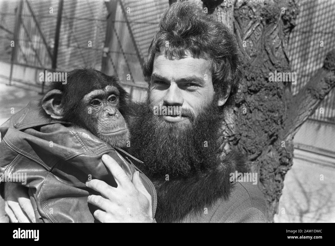 Black Monkey Study Together