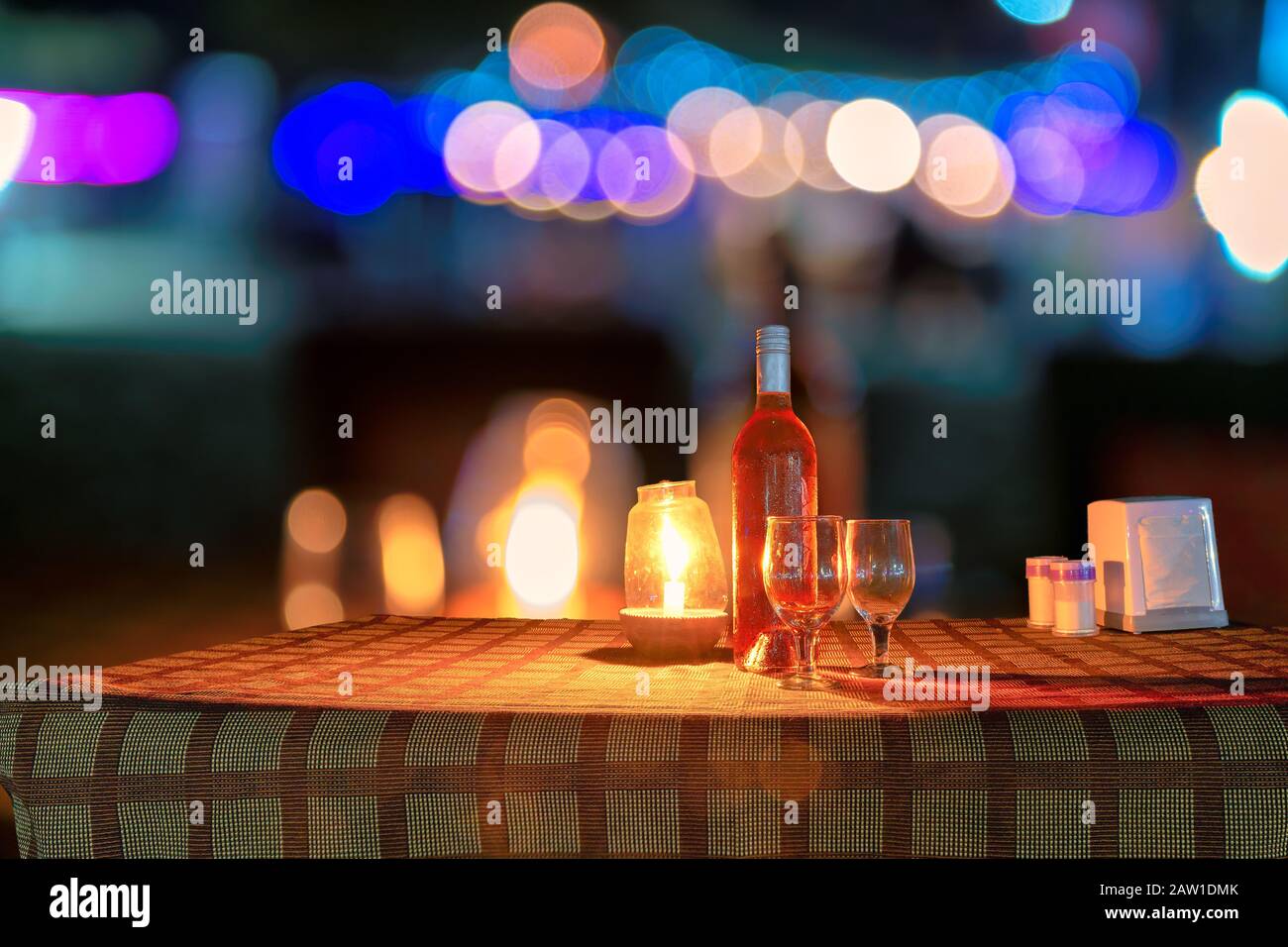 Party blur hi-res stock photography and images - Alamy