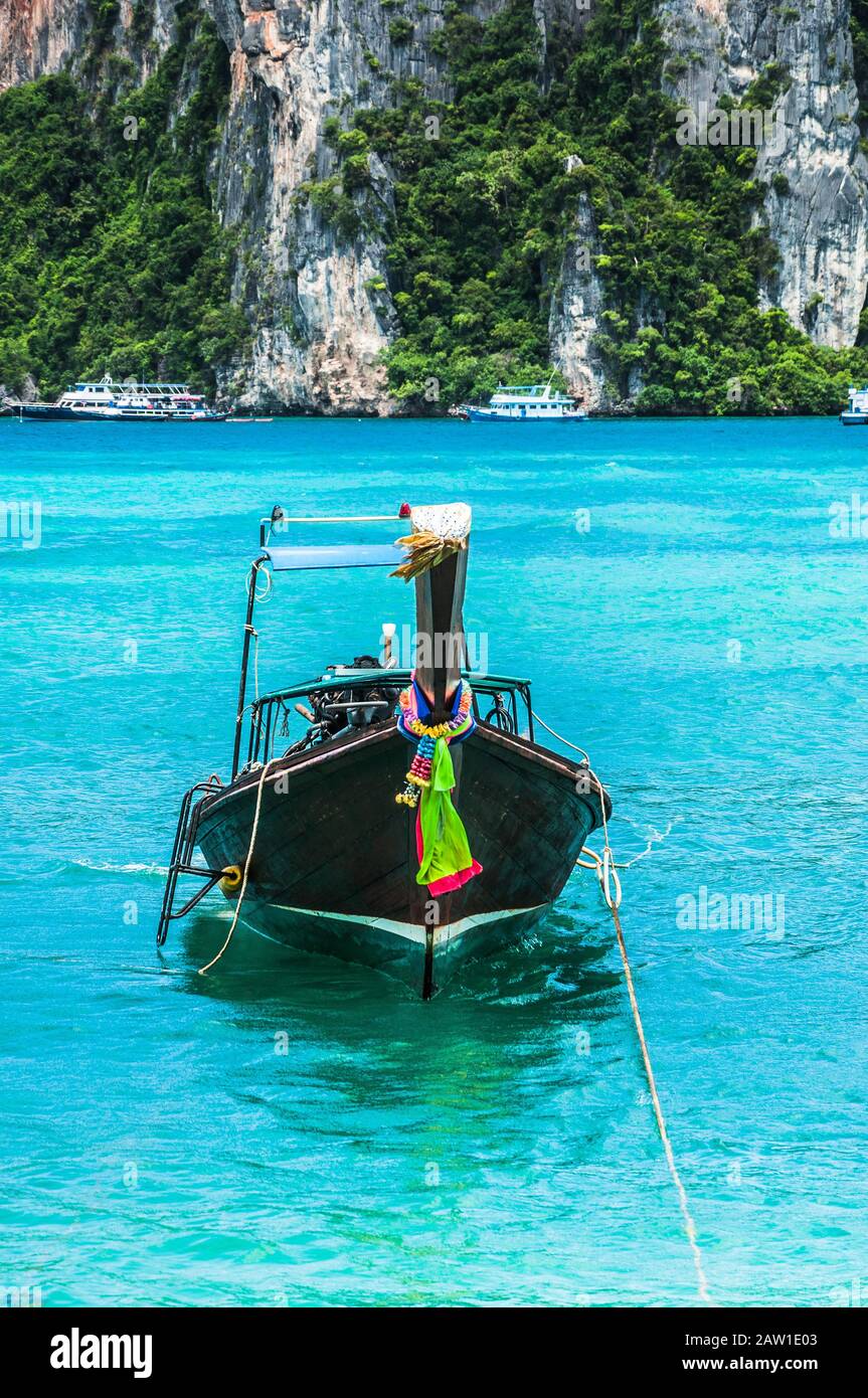 Cyan water hi-res stock photography and images - Alamy