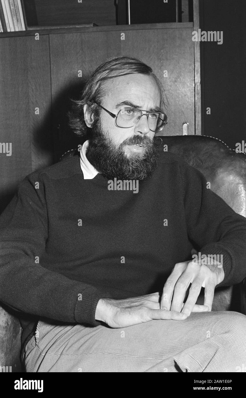 Mission Leeuwarder Courant (Rev. H. van Olst, close.) Date: October 4 ...