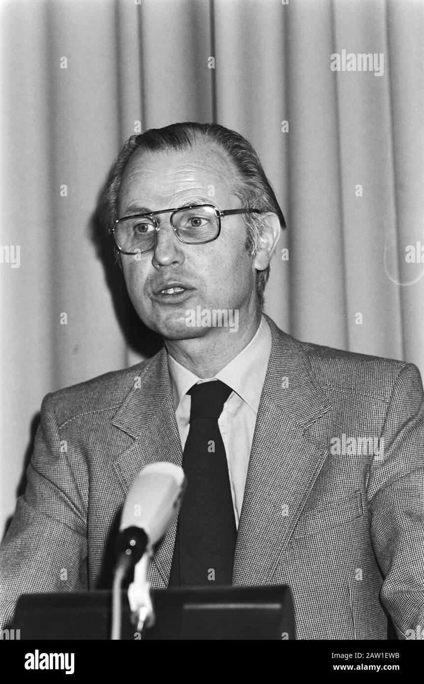 Science goals Black and White Stock Photos & Images - Alamy