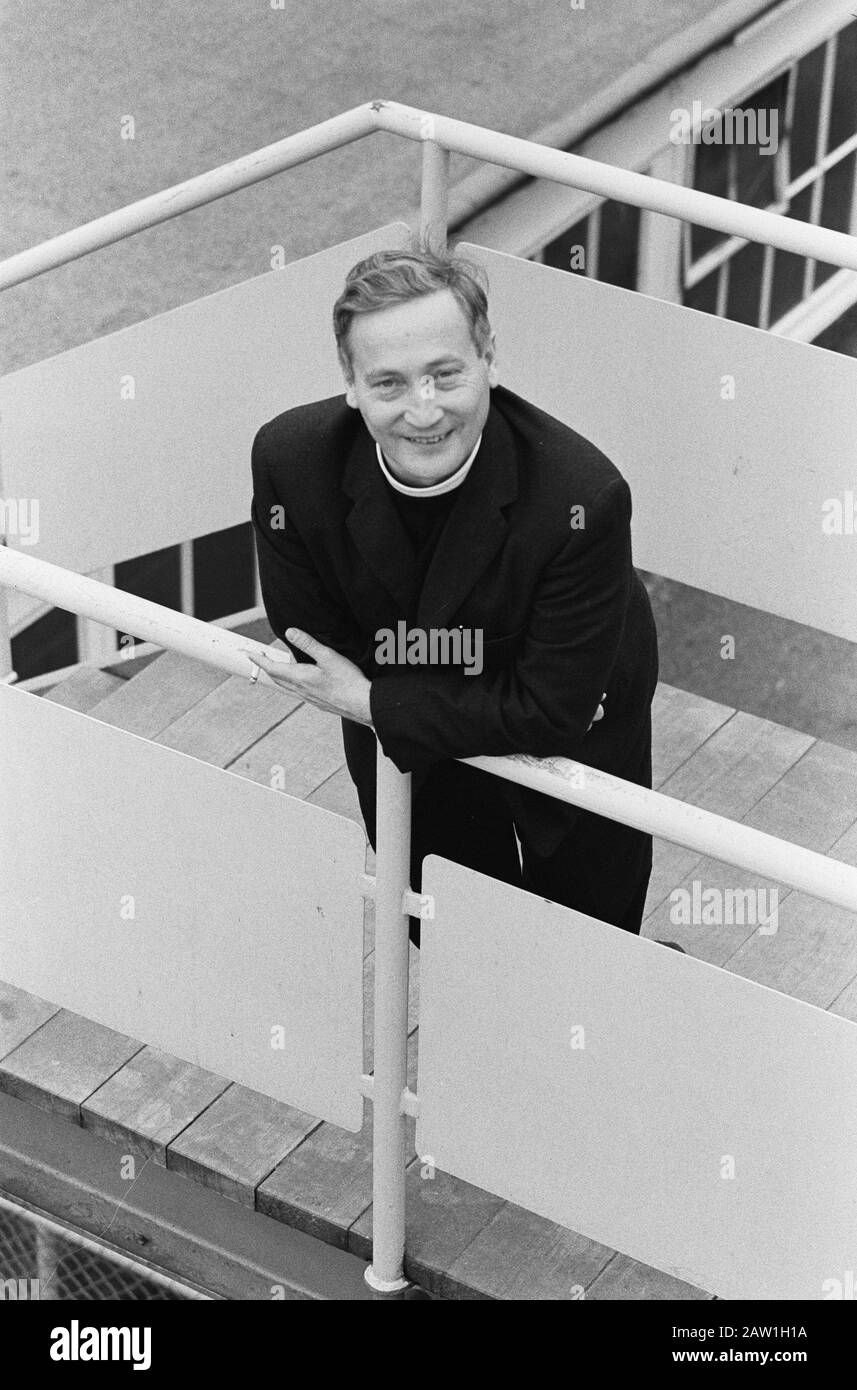 Father mario borelli hi-res stock photography and images - Alamy