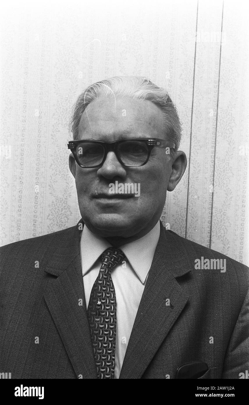 The national police commissioner Black and White Stock Photos & Images ...