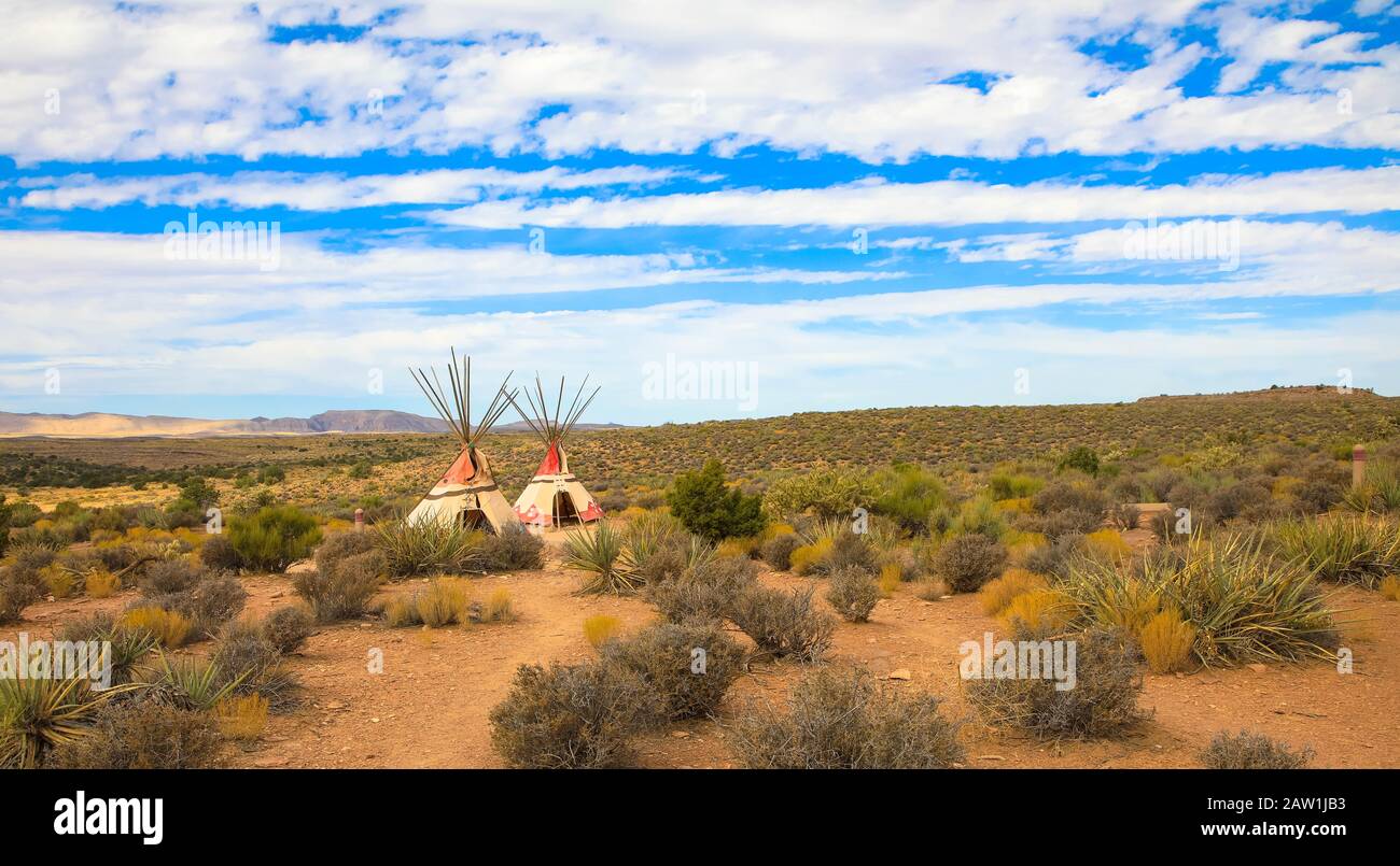 Plains indian village hi-res stock photography and images - Alamy