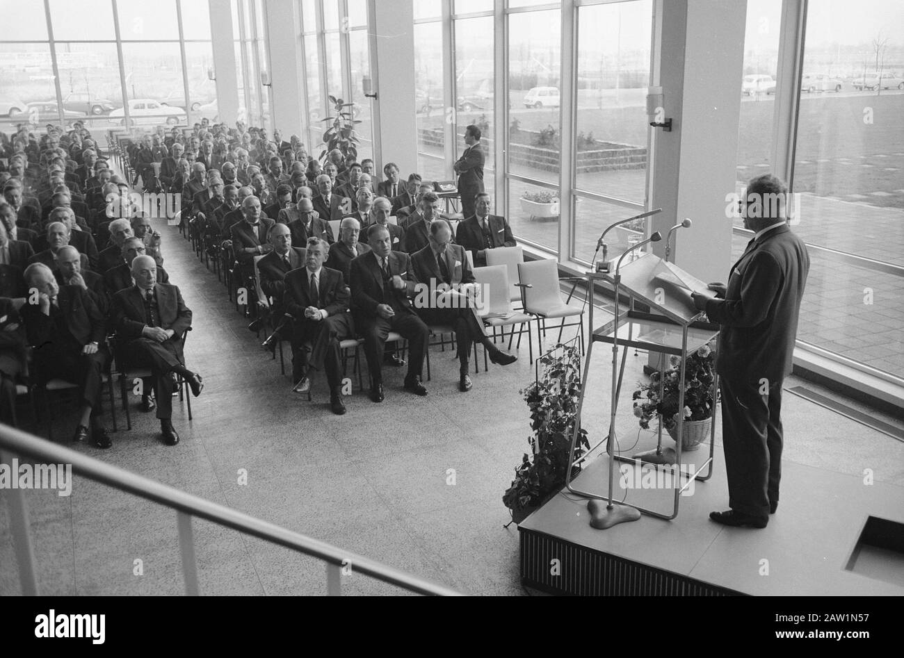 Opening Lab Shell Rijswijk. Opening speech by Ir. H. .W. Slotboom Date ...