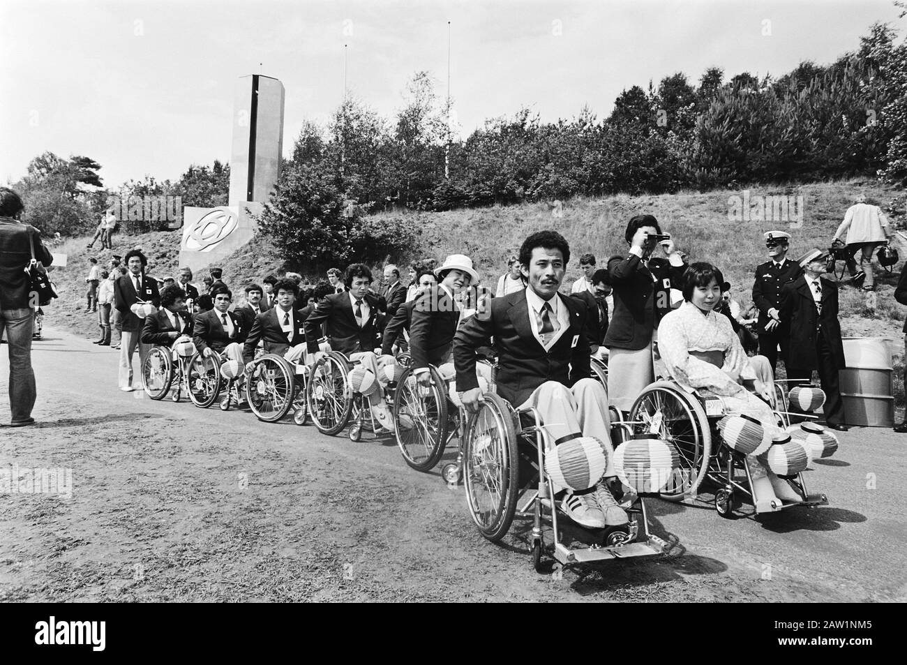 Opening Olympic Games for the Disabled in Arnhem; participants during ...