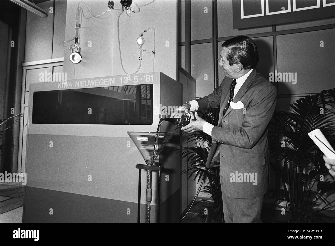 Water science center Black and White Stock Photos & Images - Alamy