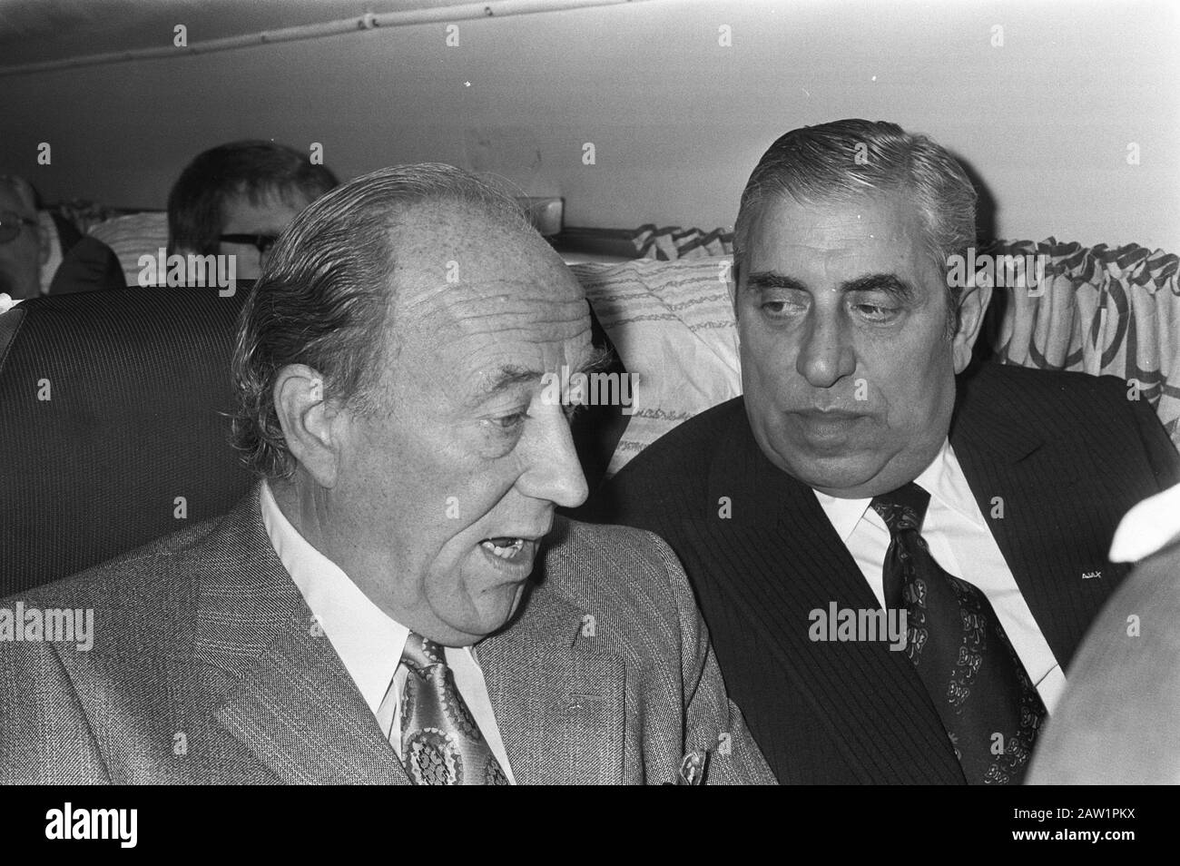 Air transportation hi-res stock photography and images - Alamy