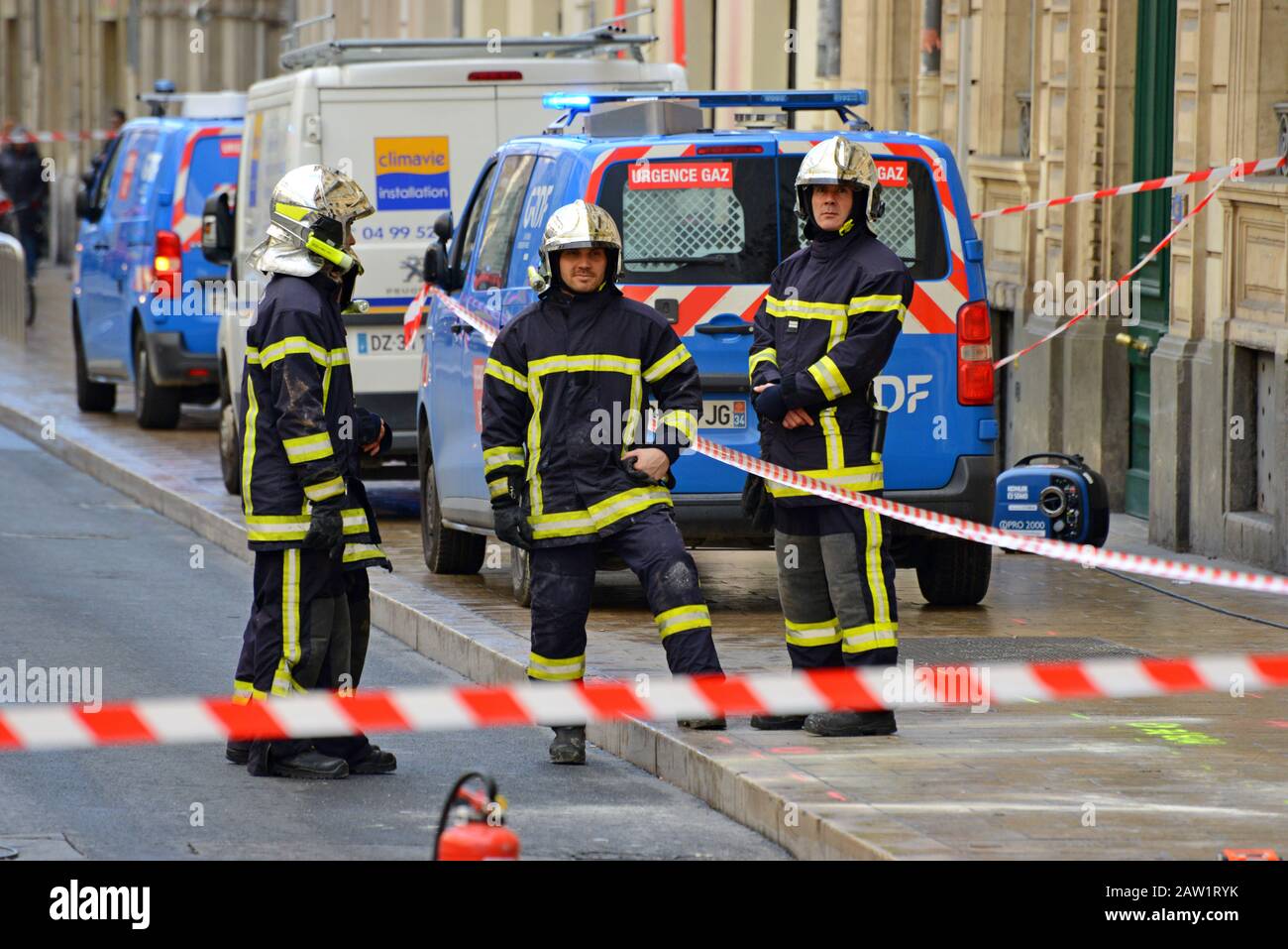 French firefighters hi-res stock photography and images - Alamy