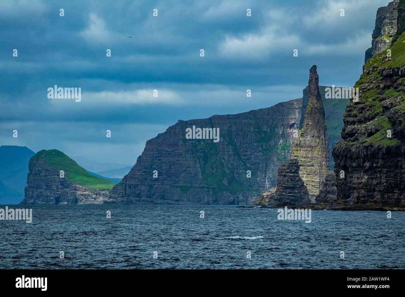 Sheer islands hi-res stock photography and images - Alamy