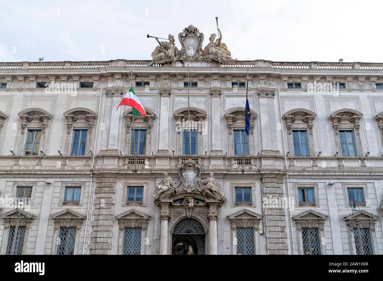 rome constitutional court consulta palace building Stock Photo - Alamy
