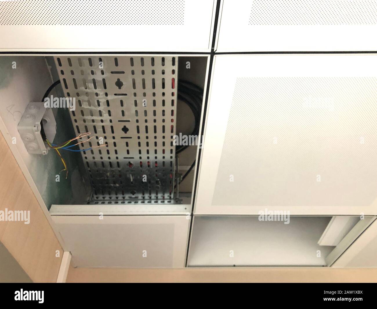 False ceiling structure hi-res stock photography and images - Alamy