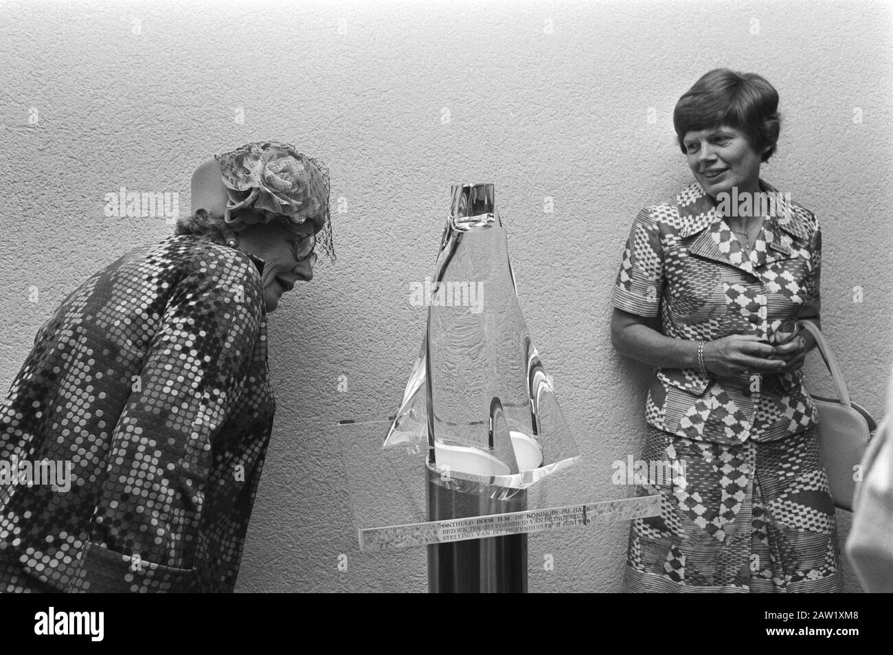 Queen juliana in 1976 hi-res stock photography and images - Alamy