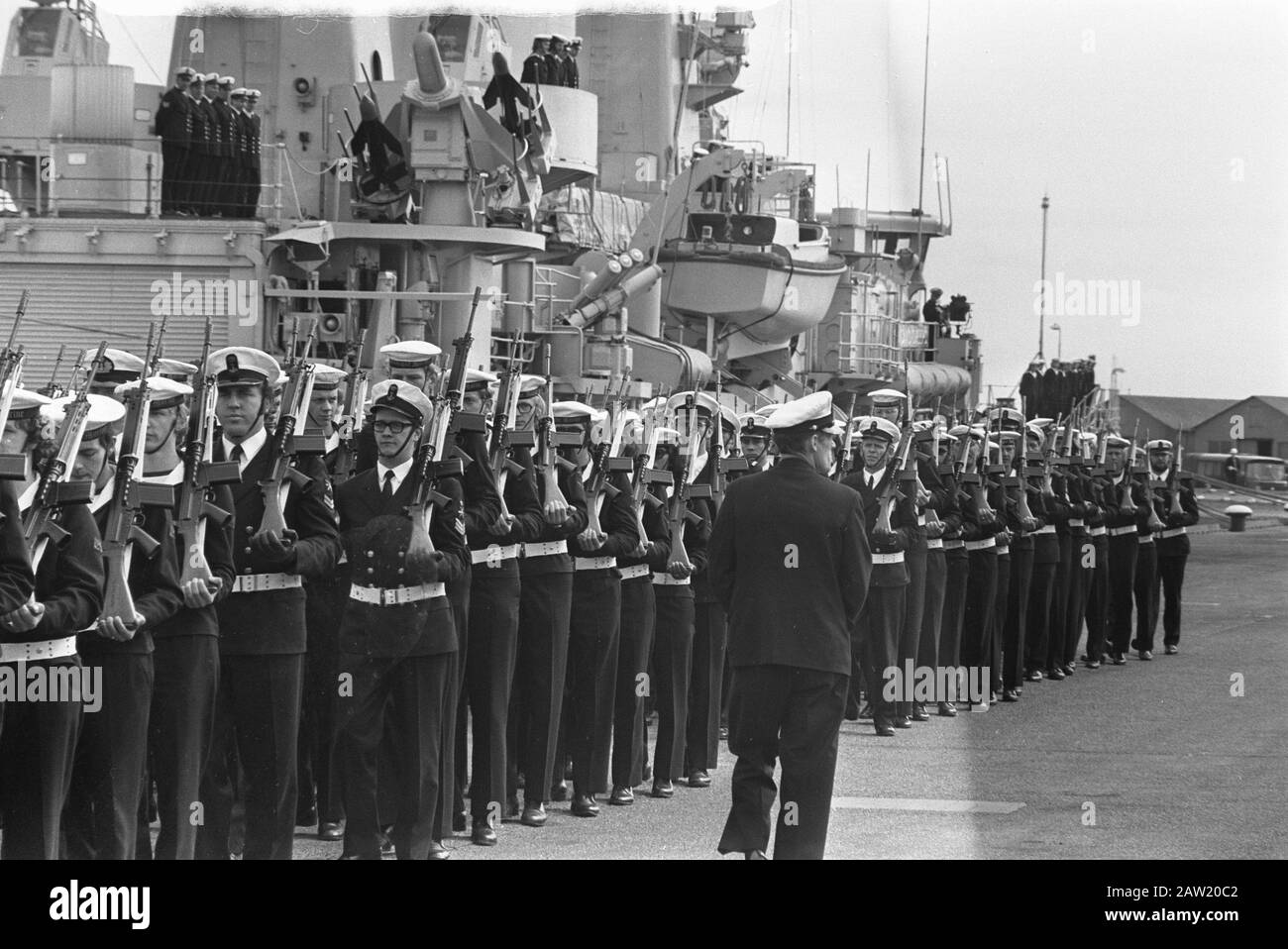 Royal Navy celebrates anniversary Her Majesty Overview festivities ...