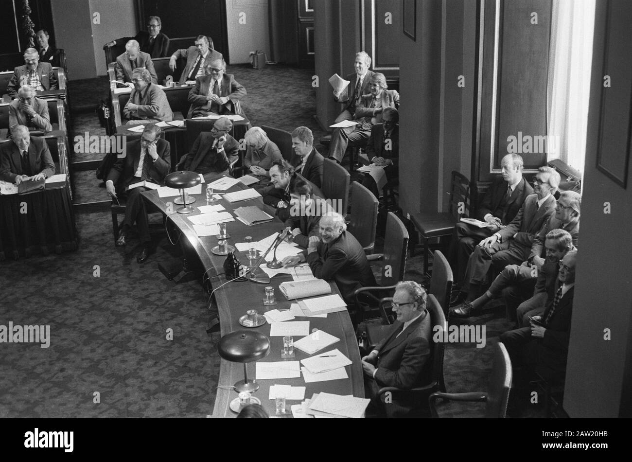 Overview government table hi-res stock photography and images - Alamy