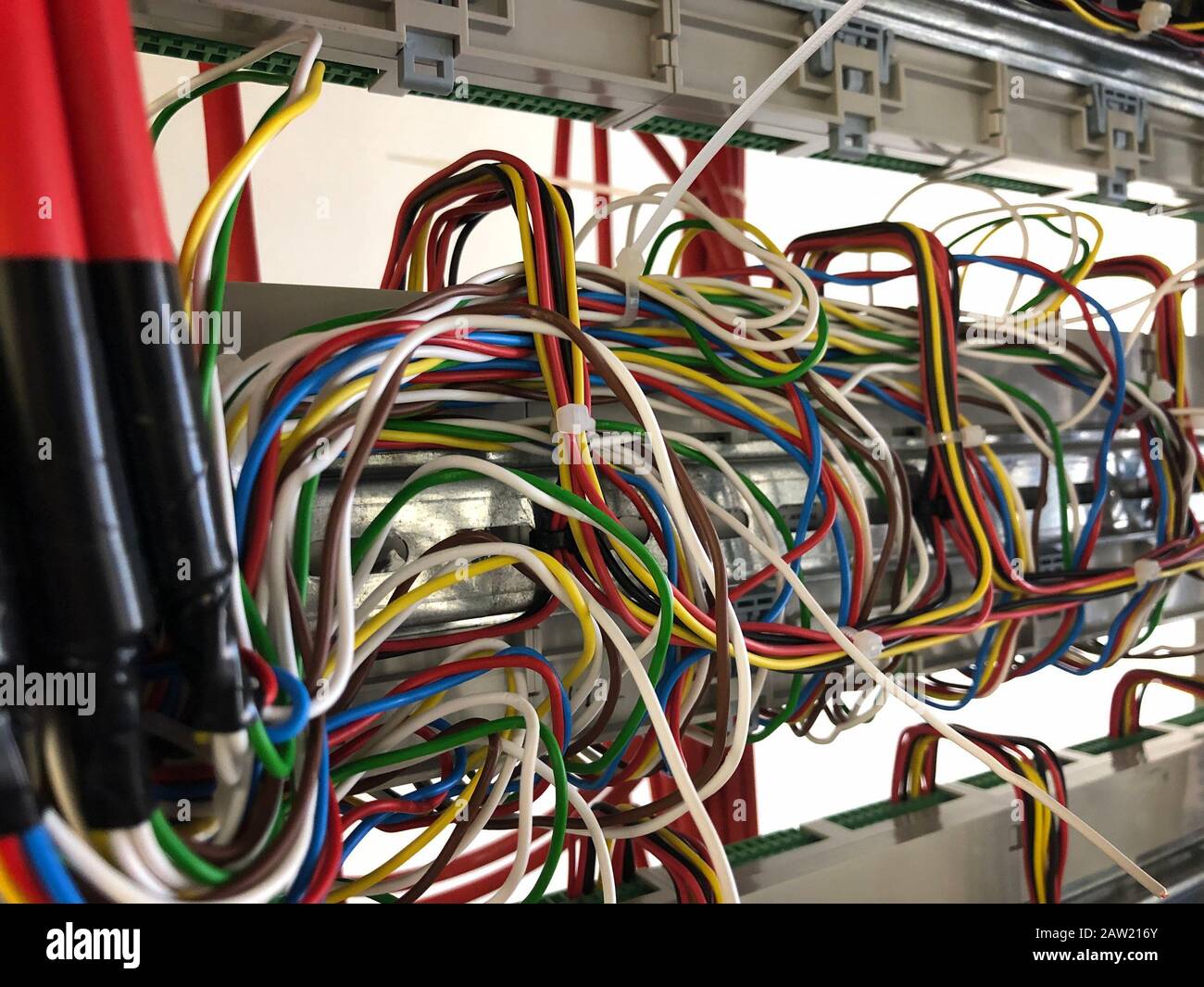Tangle of multi colored wire hi-res stock photography and images - Alamy